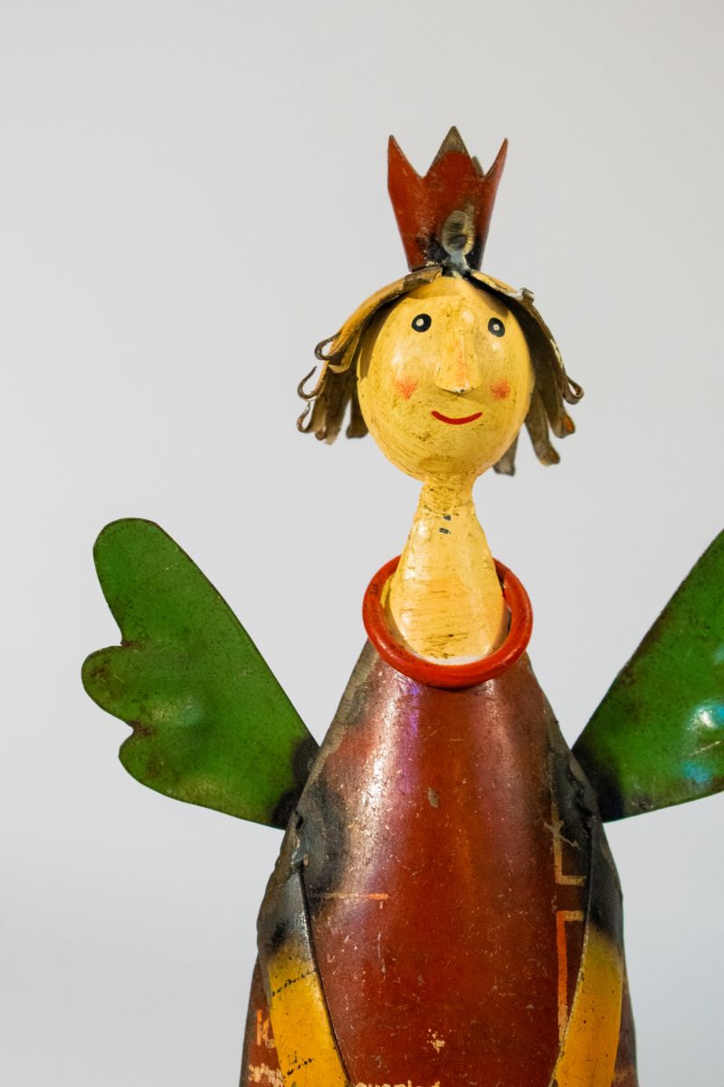 ángel De Chapa Roja - IVSA - Venta mayorista de objetos de decoración.